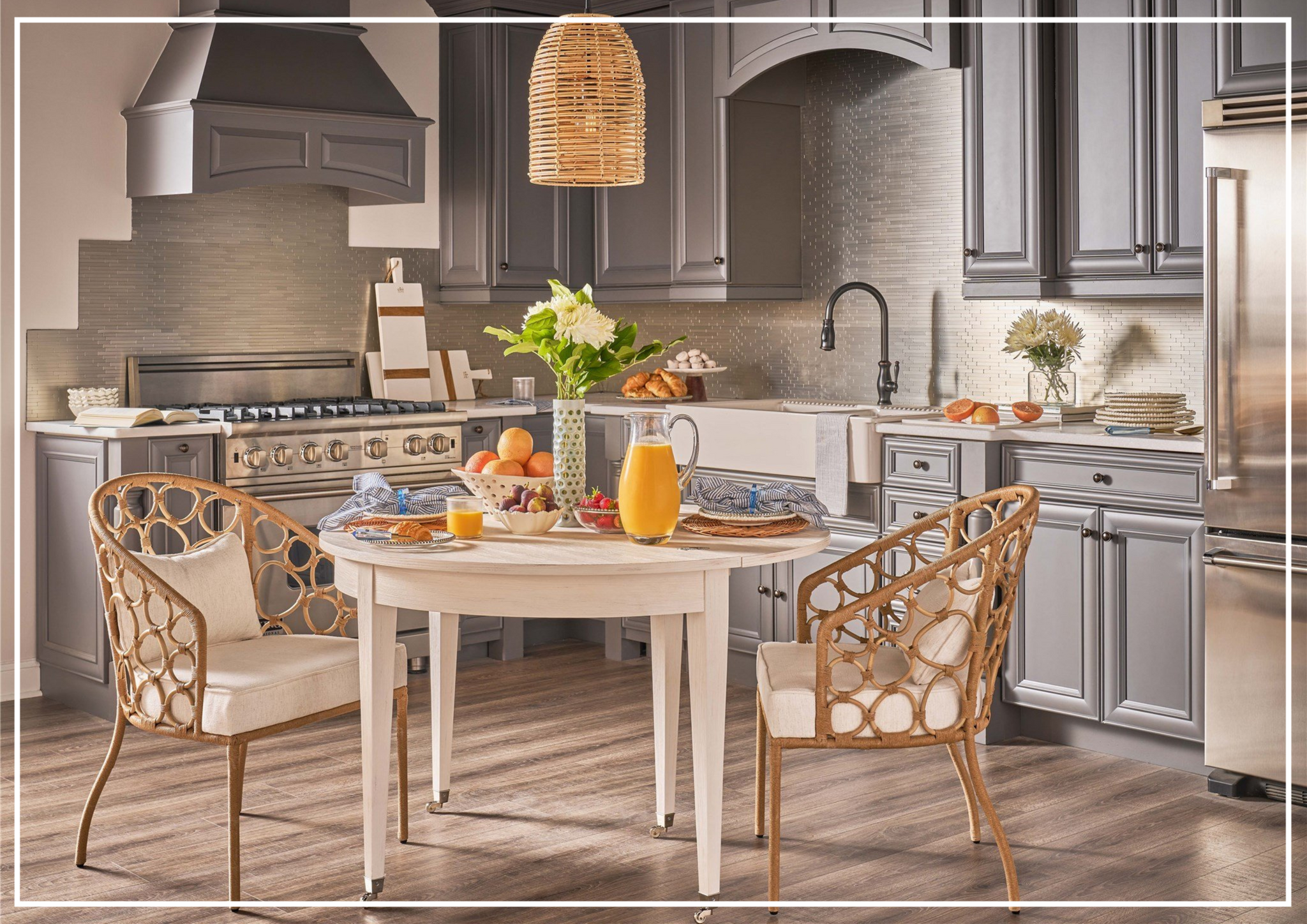 universal dining room